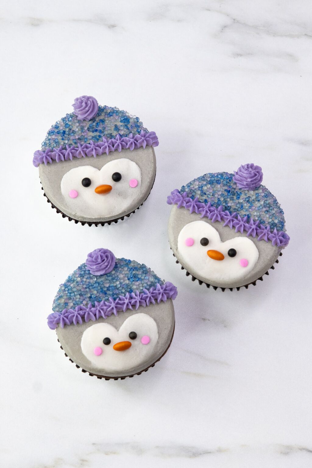 Easy Penguin Cupcakes (Cute Buttercream Design)